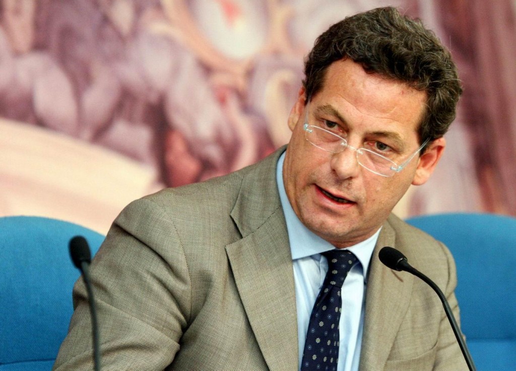 E dopo la figlia, la moglie. Miccichè sul caso Riso: troppe clientele ...