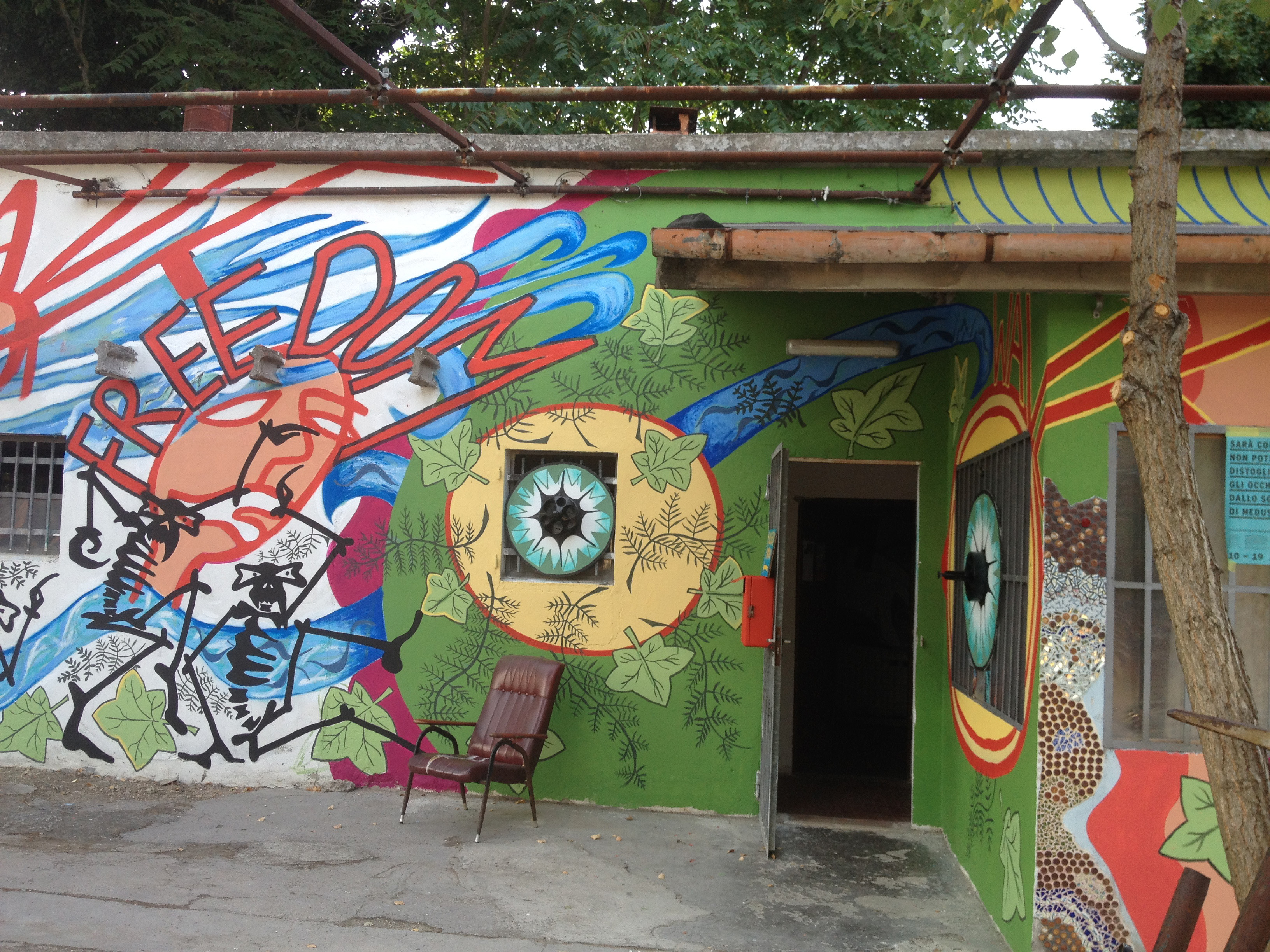 Anteprima di Vertigo Truth. 22 artisti internazionali dipingono ...