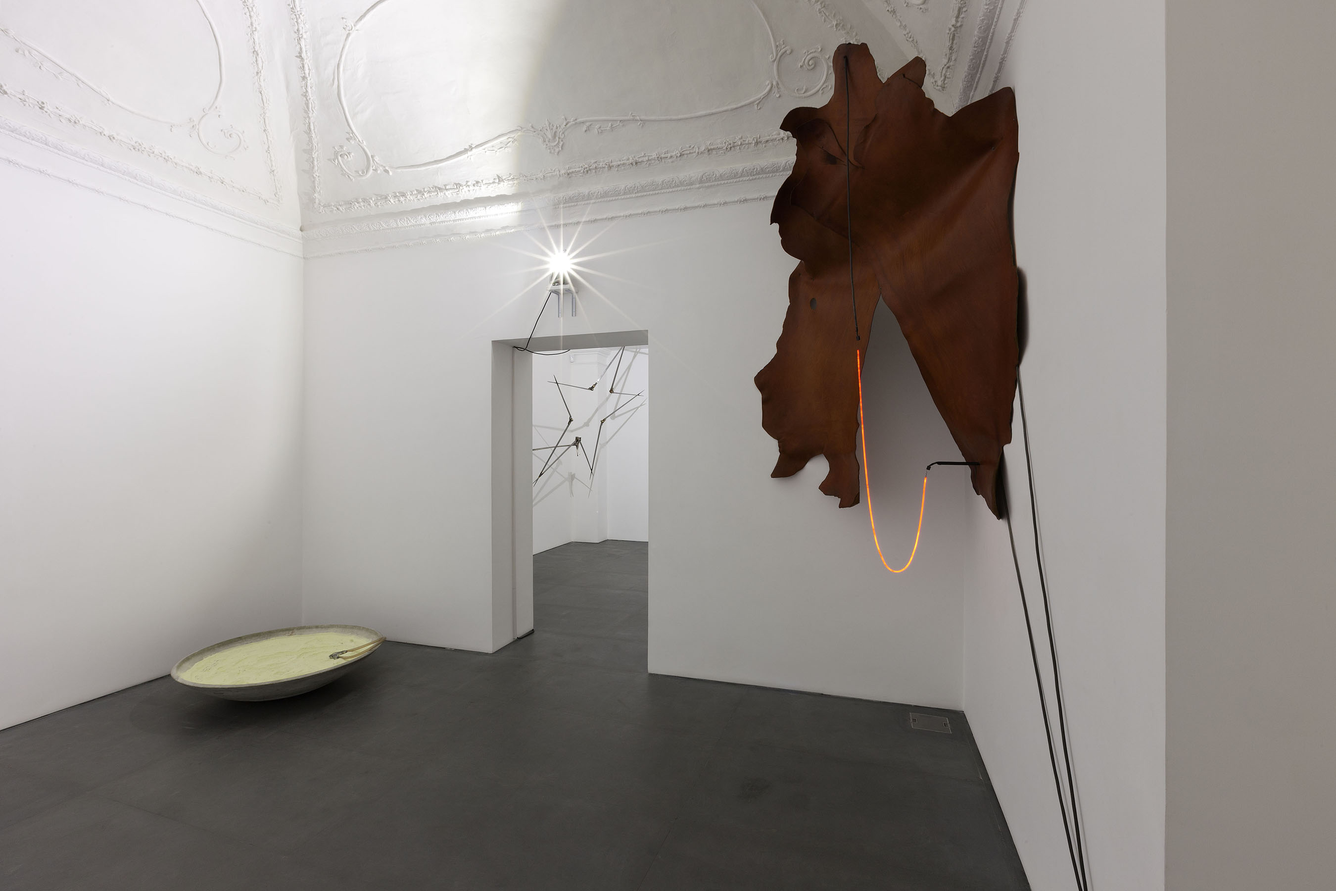 Gilberto Zorio in mostra da Lia Rumma a Napoli | Artribune