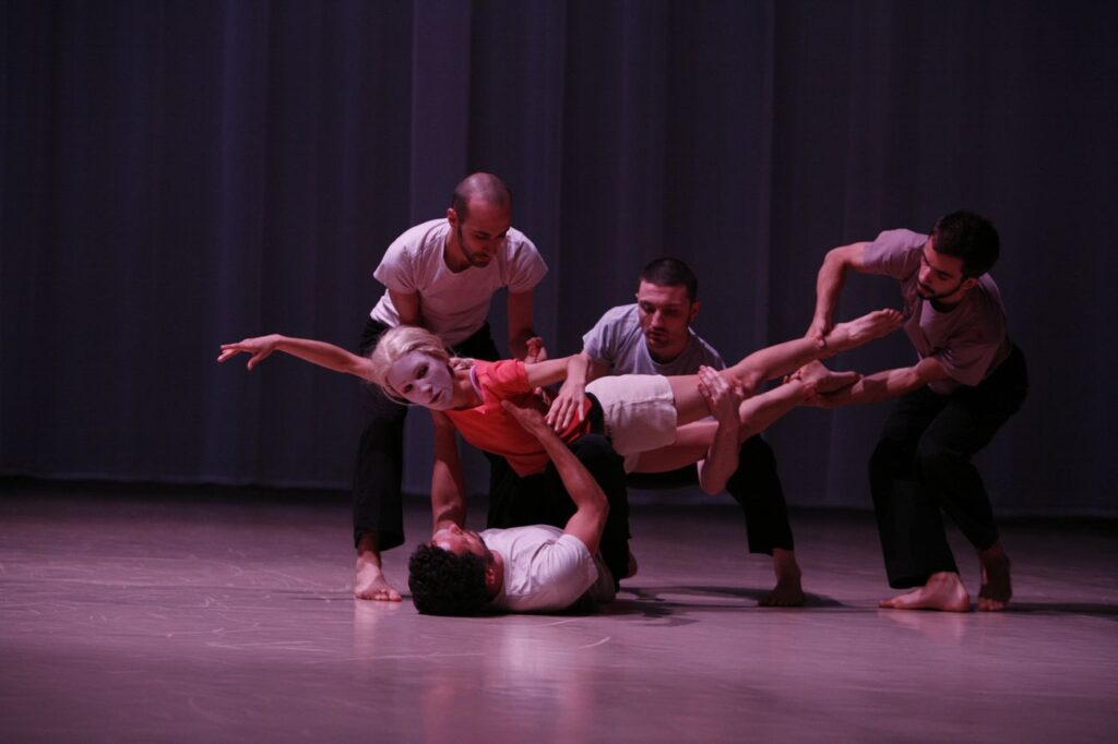 Danza. Il nuovo libro di Stefano Tomassini | Artribune