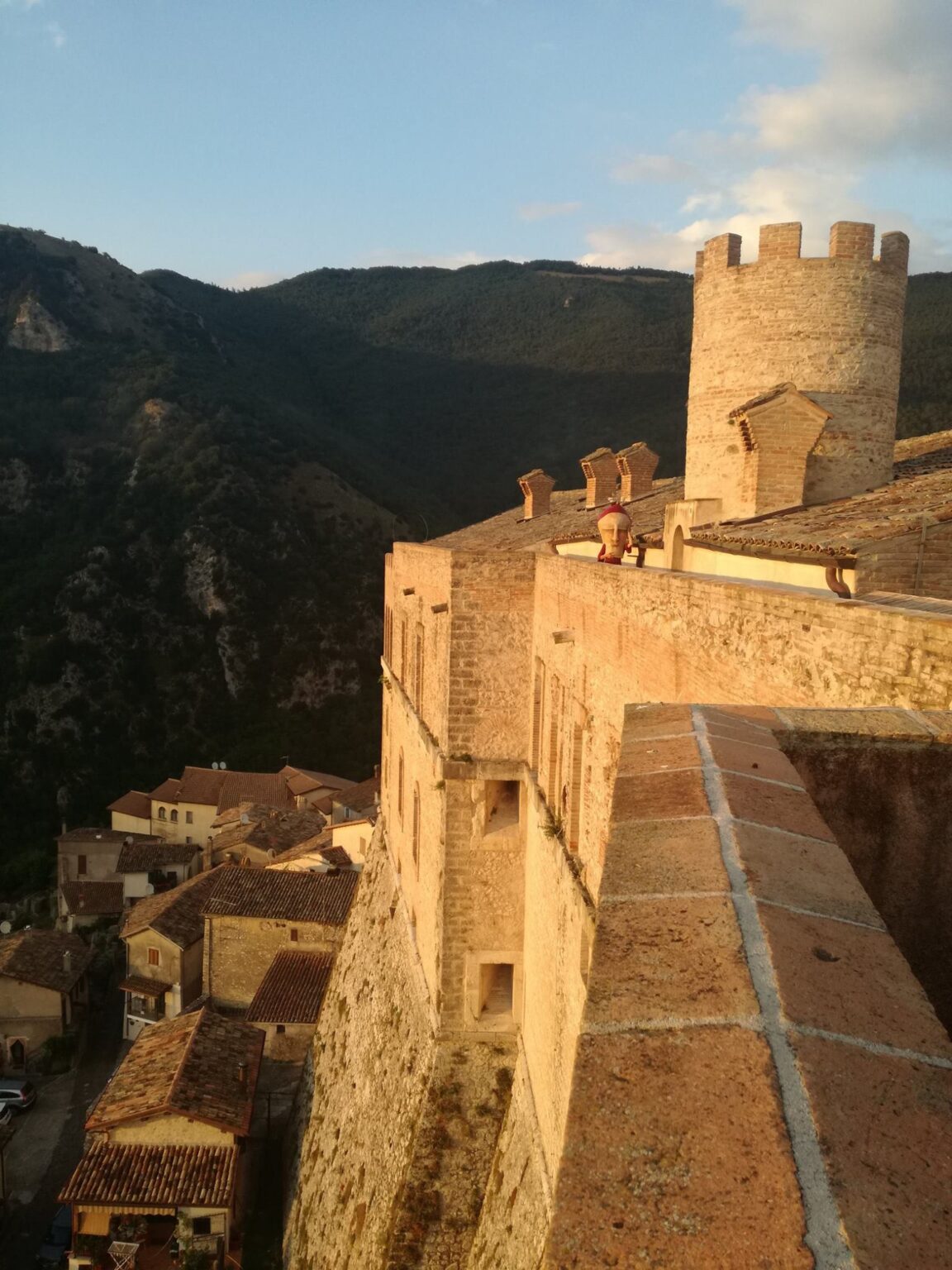 Residenza artistica al Castello di Rocca Sinibalda | Artribune