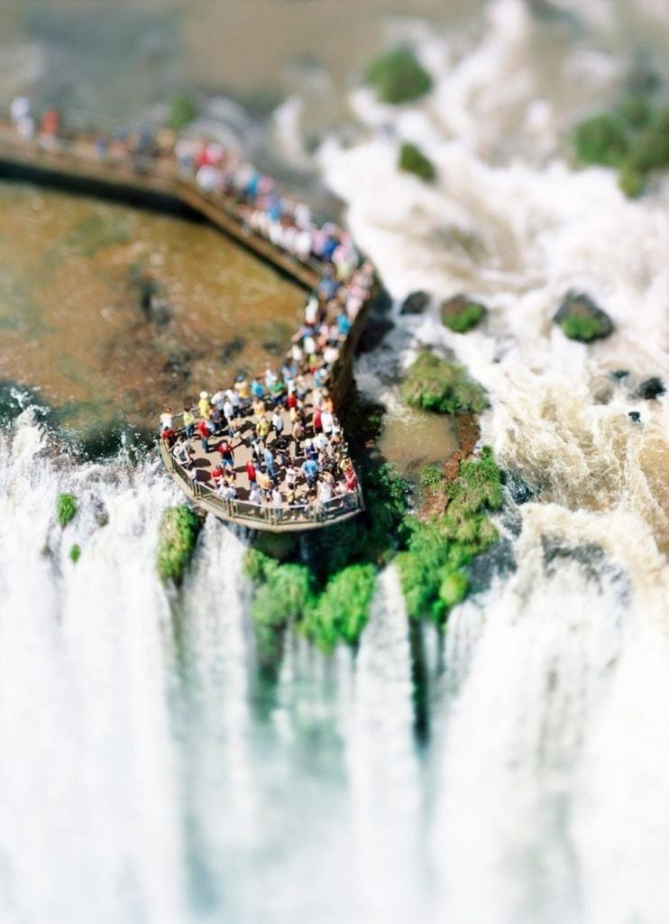 La fotografia di Olivo Barbieri su Instagram | Artribune