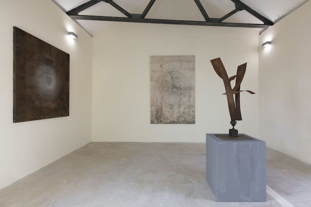 Cinque artisti e un poeta per Ugo Marano. A Salerno | Artribune