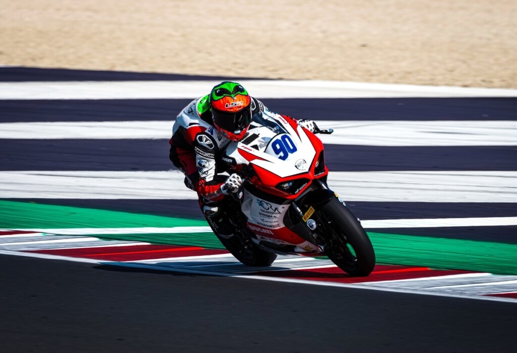 I 50 anni del circuito di Misano, colorato da Aldo Drudi | Artribune