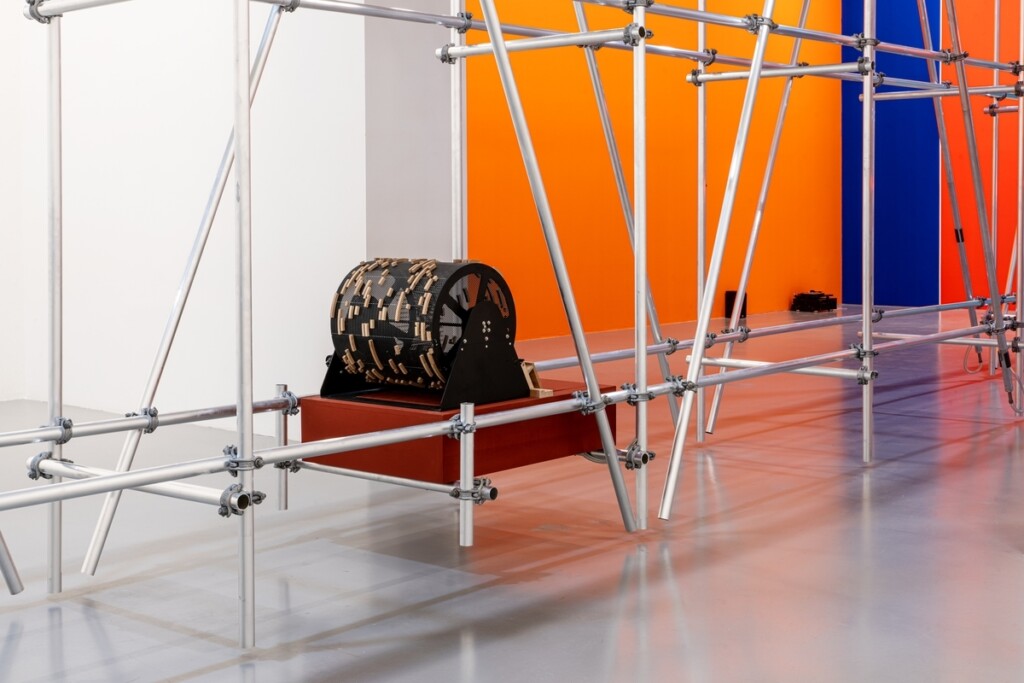 Chi è Massimo Bartolini, l’artista del Padiglione Italia alla Biennale ...
