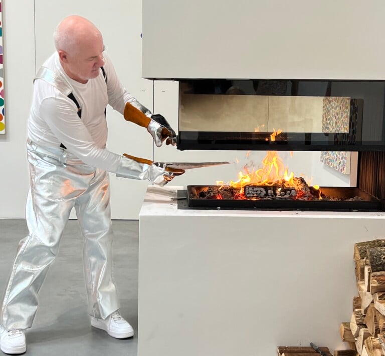 Damien Hirst brucia le sue opere d’arte| Artribune