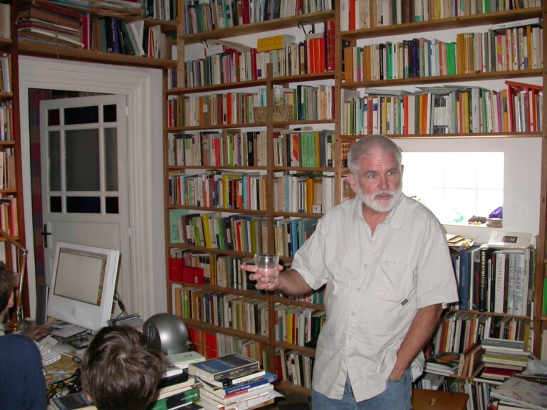 Mike Davis. Ritratto dello scrittore e teorico urbano | Artribune