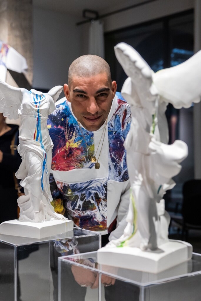 Intervista Omar Hassan. L'artista-pugile diventa stilista