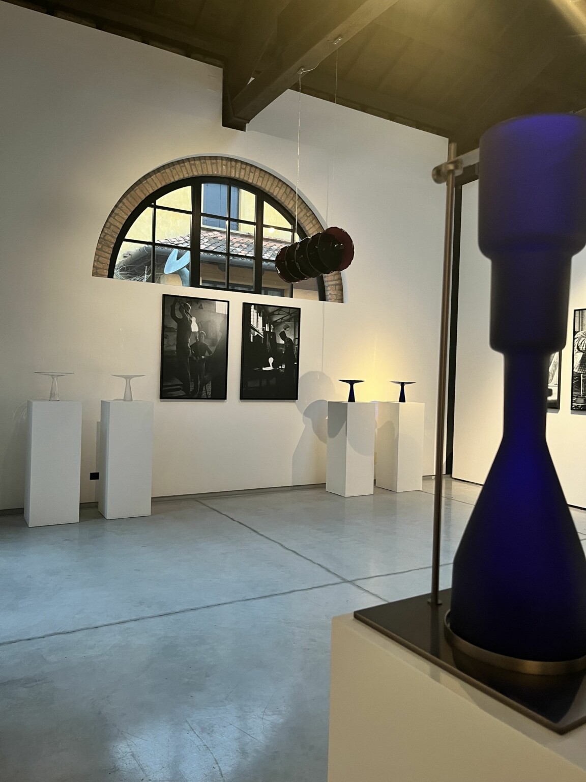 Vetro e fotografia alla Fondazione Wilmotte di Venezia | Artribune