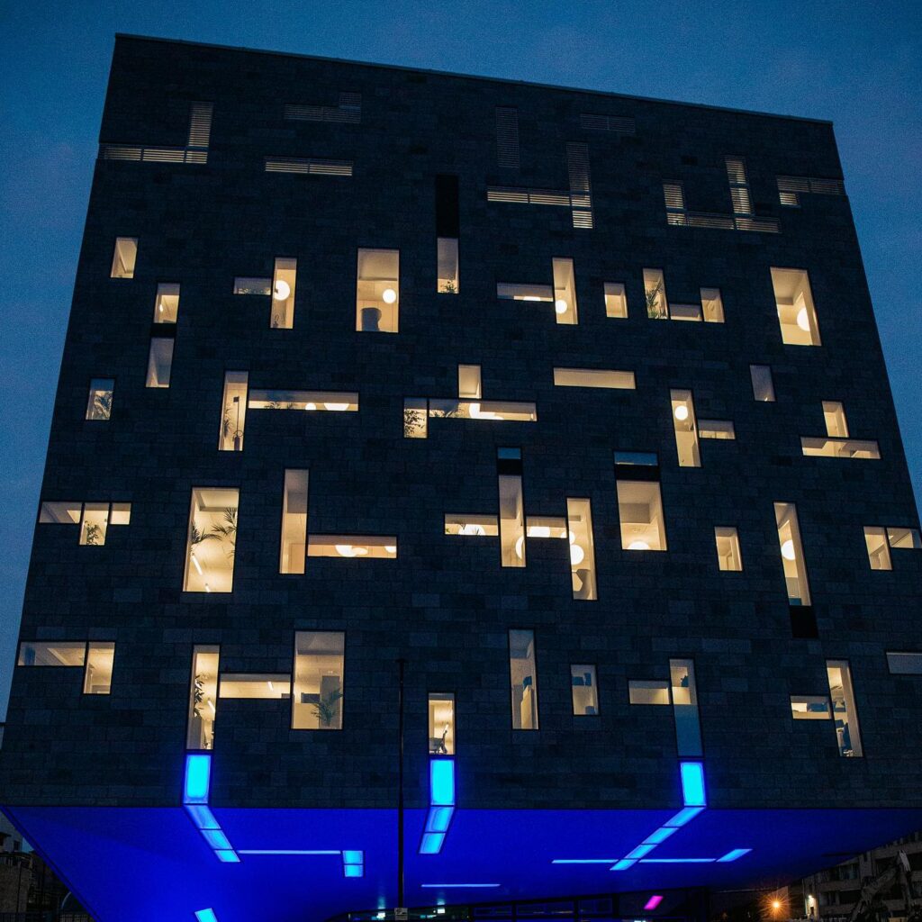 Apre Arca Milano, galleria d’arte, club e bistrot |Artribune