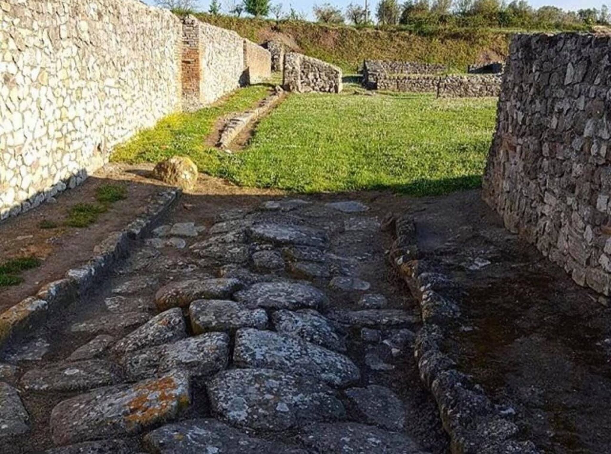 Lungo la Via Appia. L’Itinerario tre Benevento e l’Irpinia | Artribune