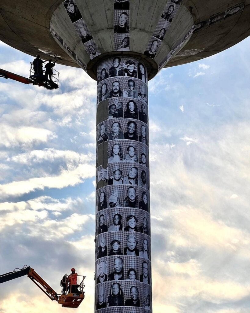 Lo street artist JR a Milano con Inside Out | Artribune