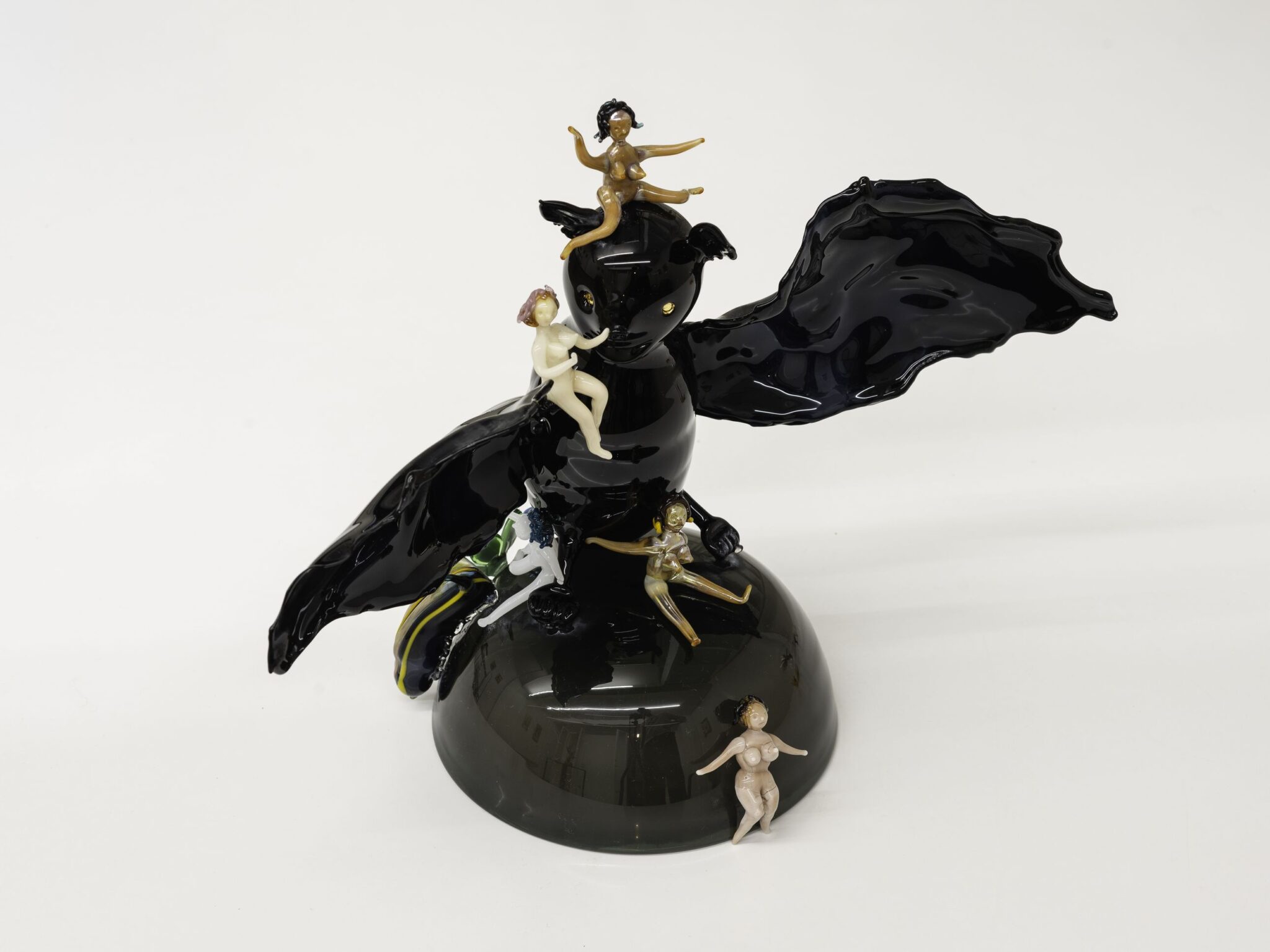 La mostra di Monster Chetwynd a Milano | Artribune