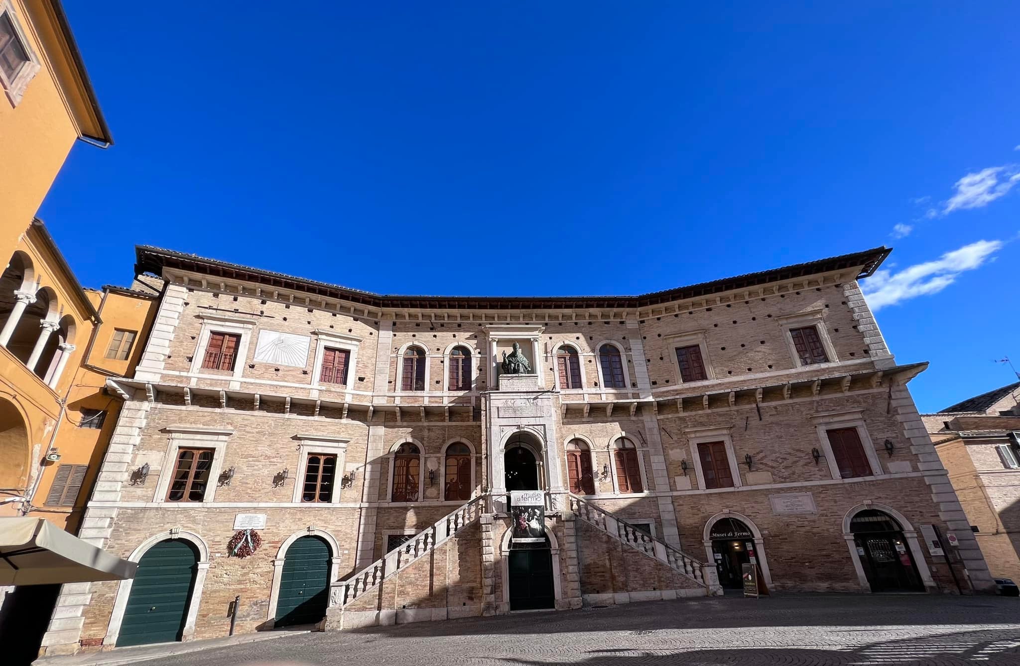 Cosa fare e vedere a Fermo. Guida alla città e dintorni | Artribune