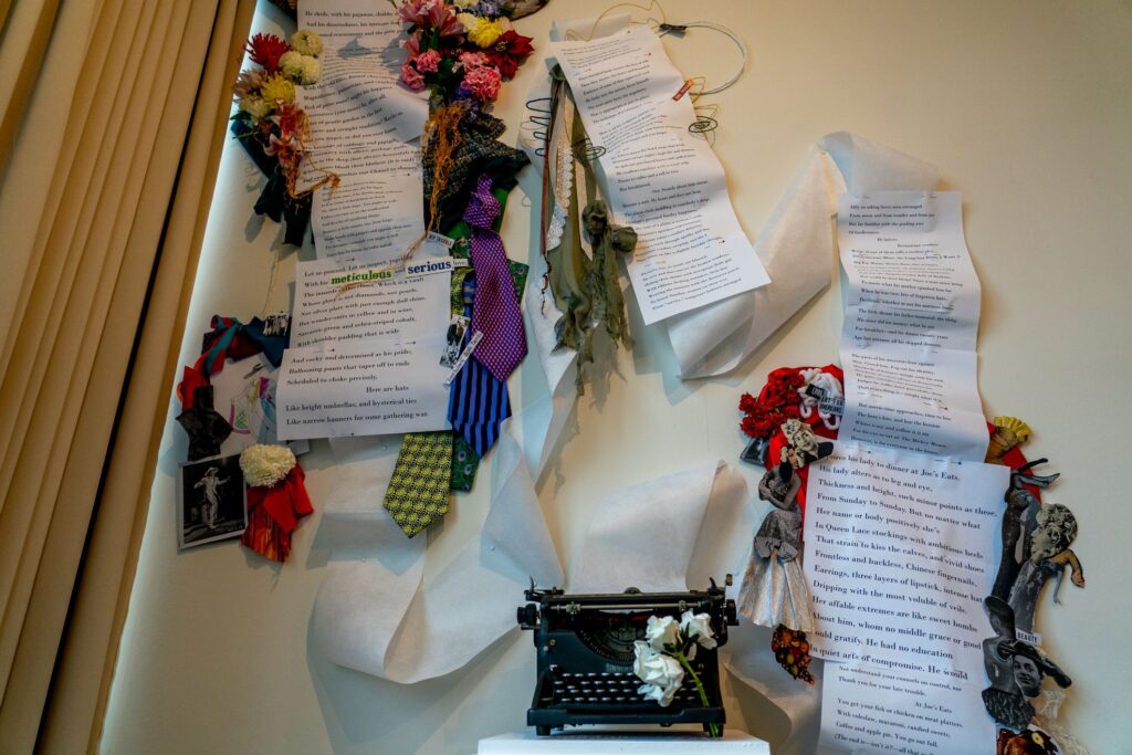 La mostra Poets in Vogue a Londra | Artribune