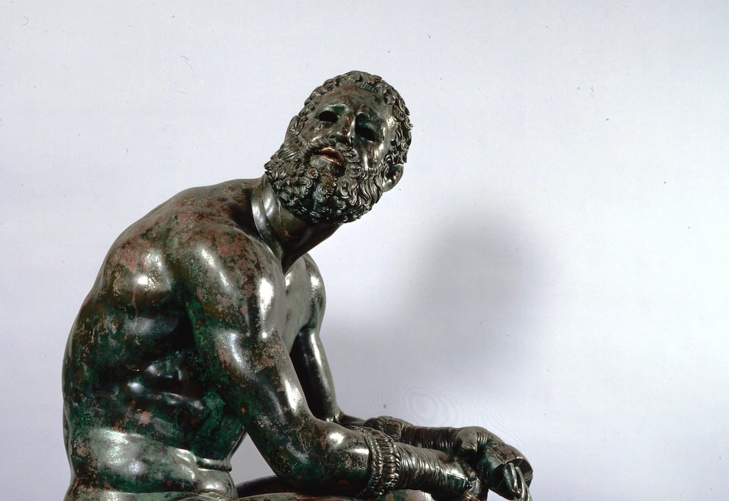 Il “Pugile in riposo” e la “Vittoria Alata” in mostra a Brescia | Artribune