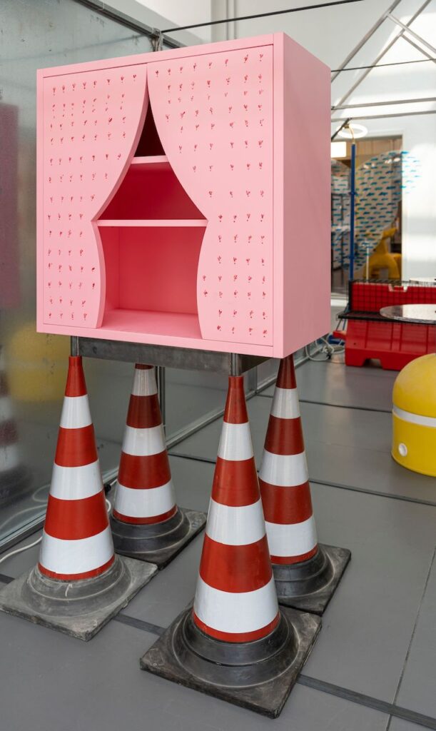 La mostra di Ugo La Pietra a Milano | Artribune