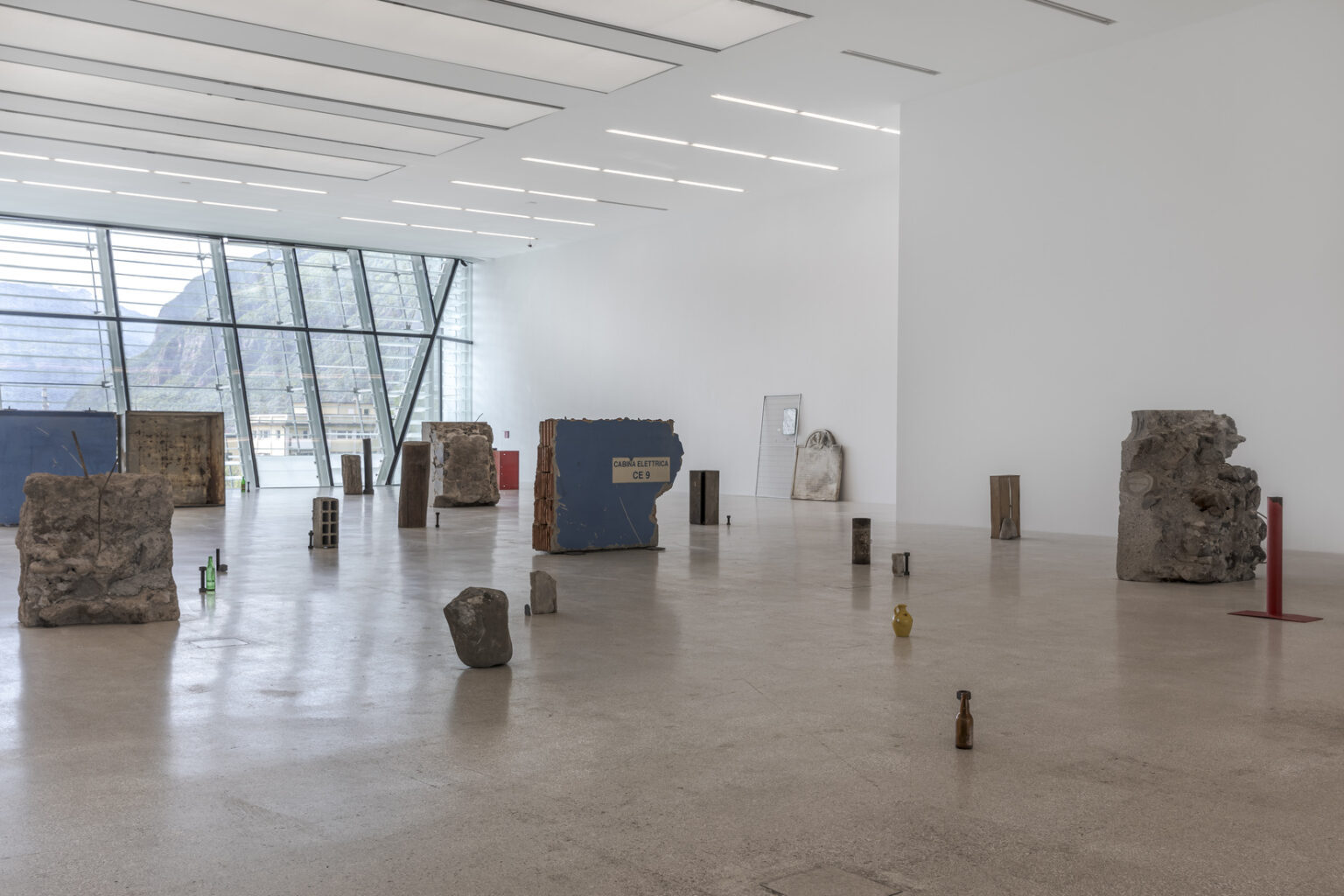 La mostra di Shimabuku al Museion di Bolzano | Artribune