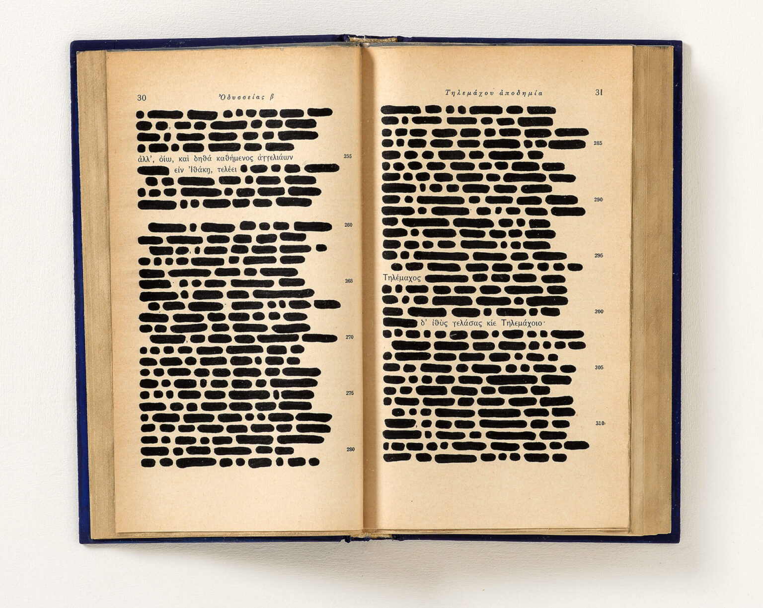 Emilio Isgrò in mostra a Milano