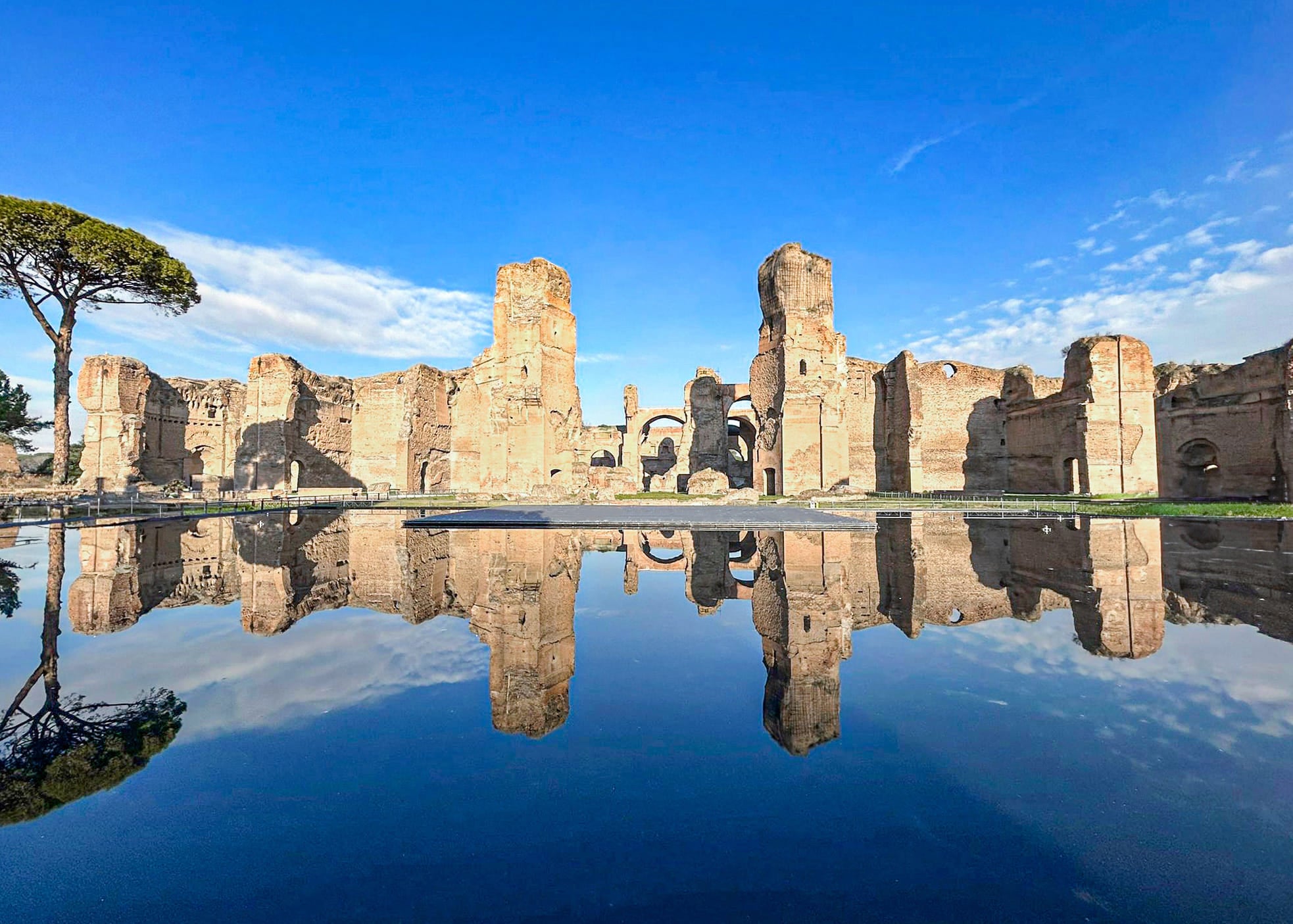 La nuova piscina delle Terme di Caracalla di Roma: l’architettura ...