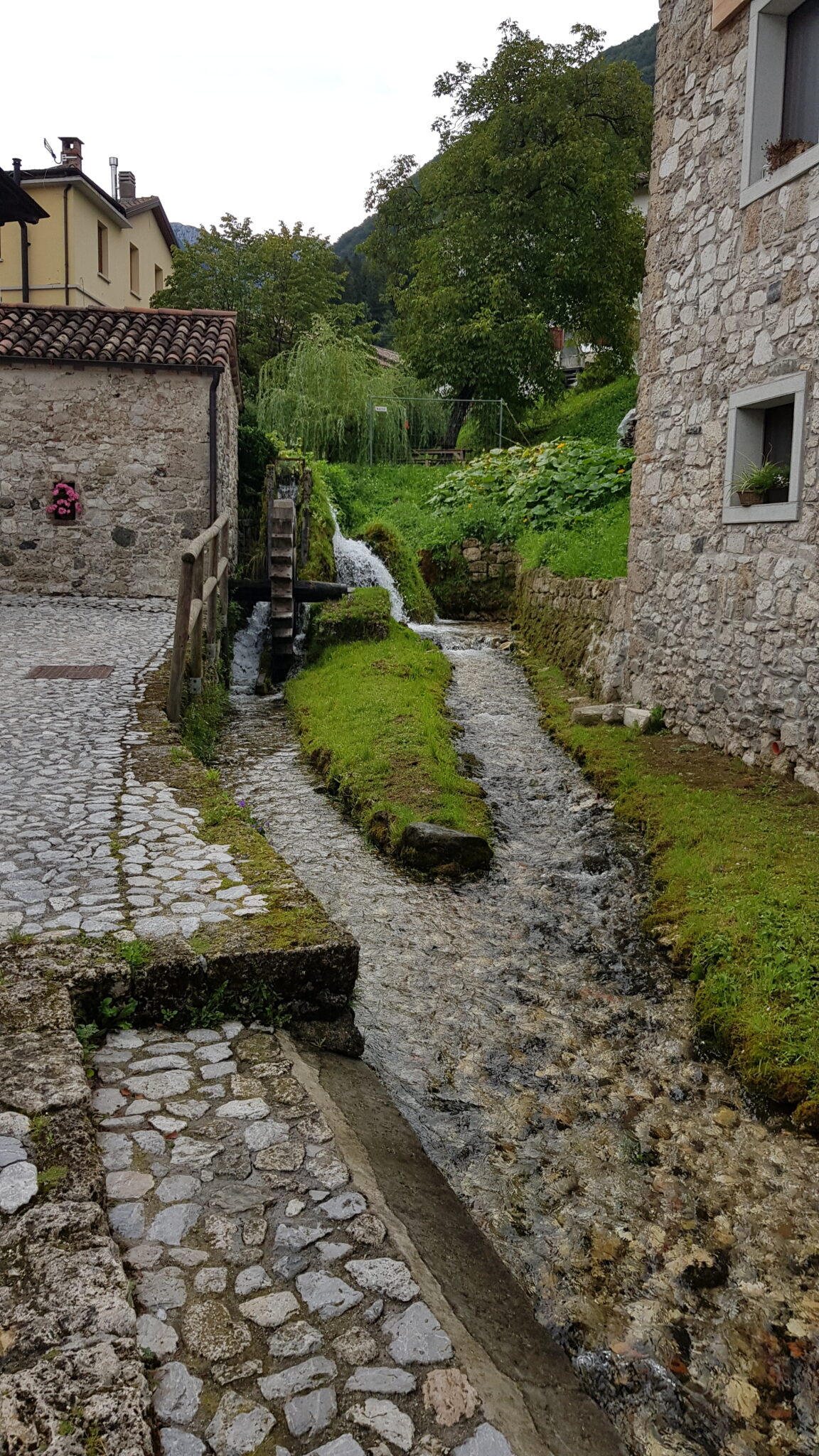 Illegio e la mostra sul “Coraggio”: il borgo della Carnia rinato grazie ...