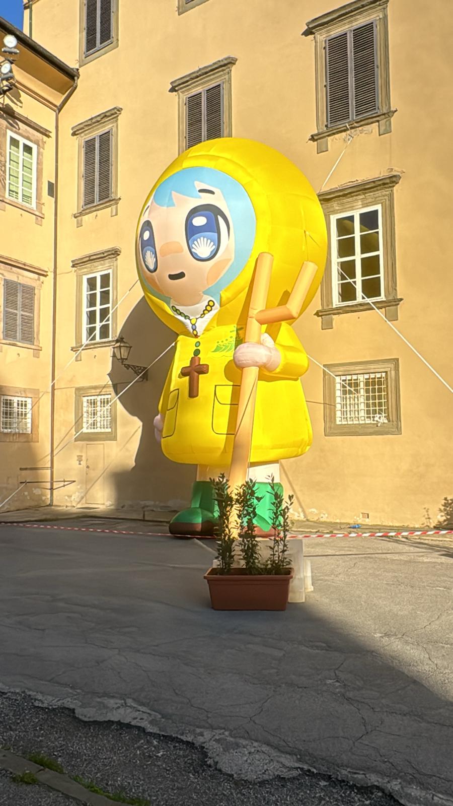 L'artista Simone Legno disegna “Luce” la mascotte del Giubileo 2025