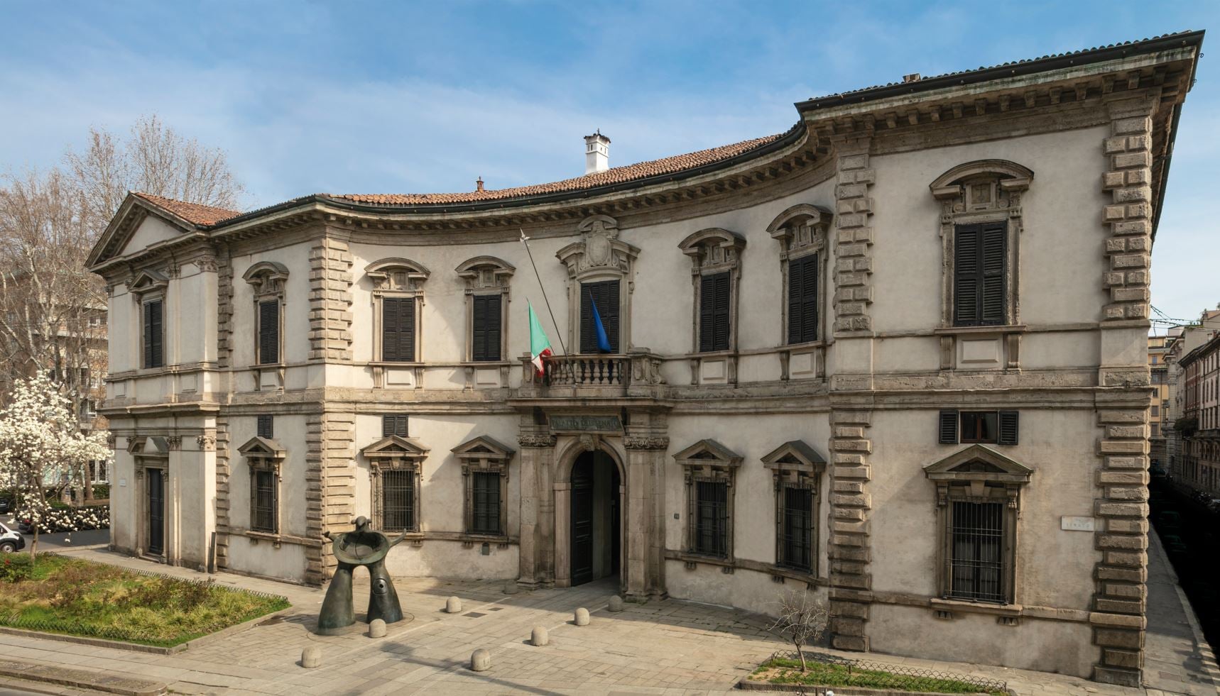 Il bando per il restauro delle facciate di Palazzo del Senato a Milano ...