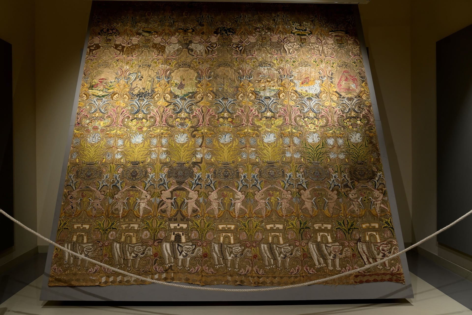 A Villa Zito una mostra sugli arazzi e i capolavori tessili del ‘600 in ...