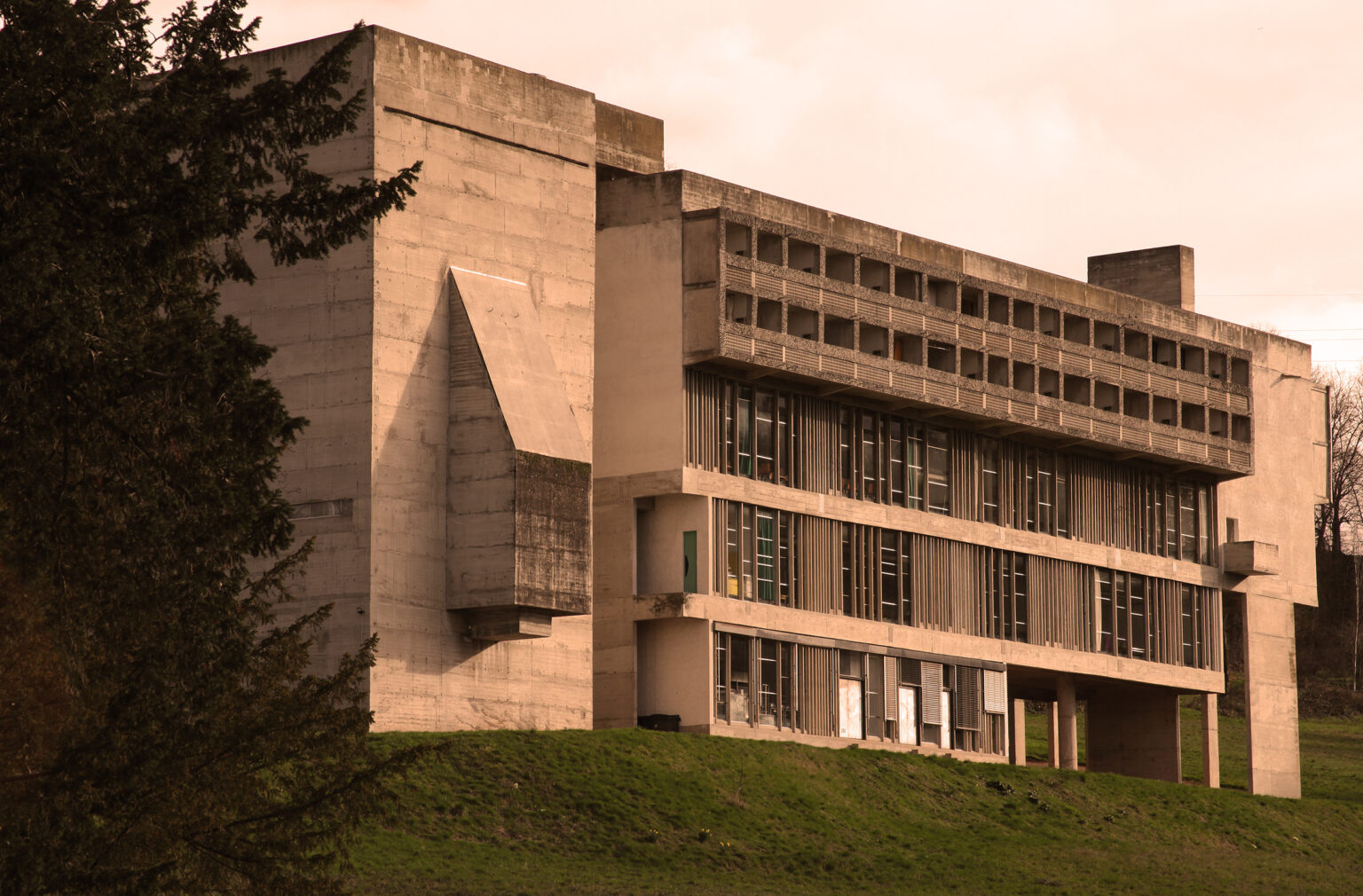 Storia di La Tourette, il convento disegnato da Le Corbusier | Artribune