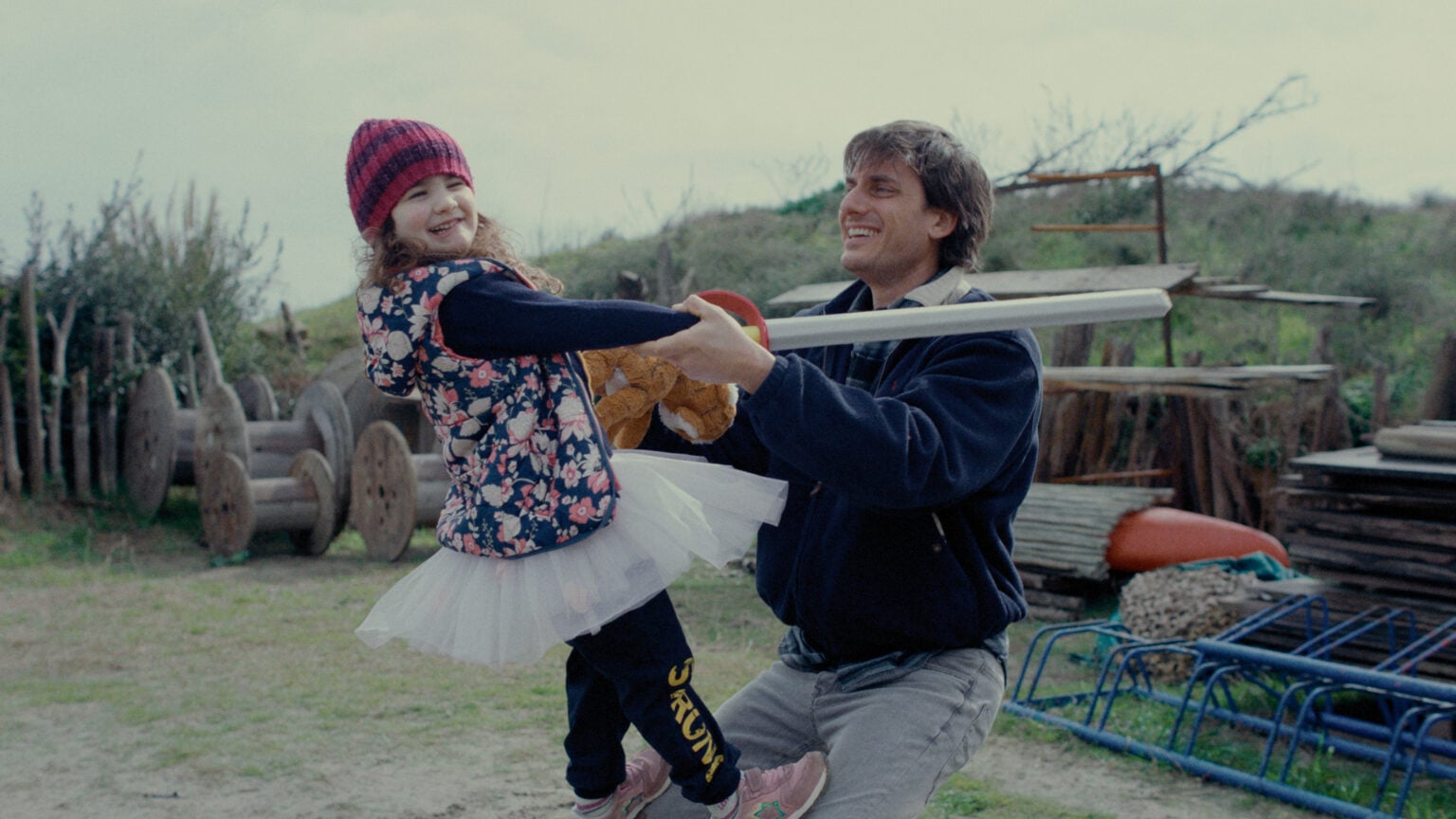 Al cinema il film Paternal Leave con Luca Marinelli
