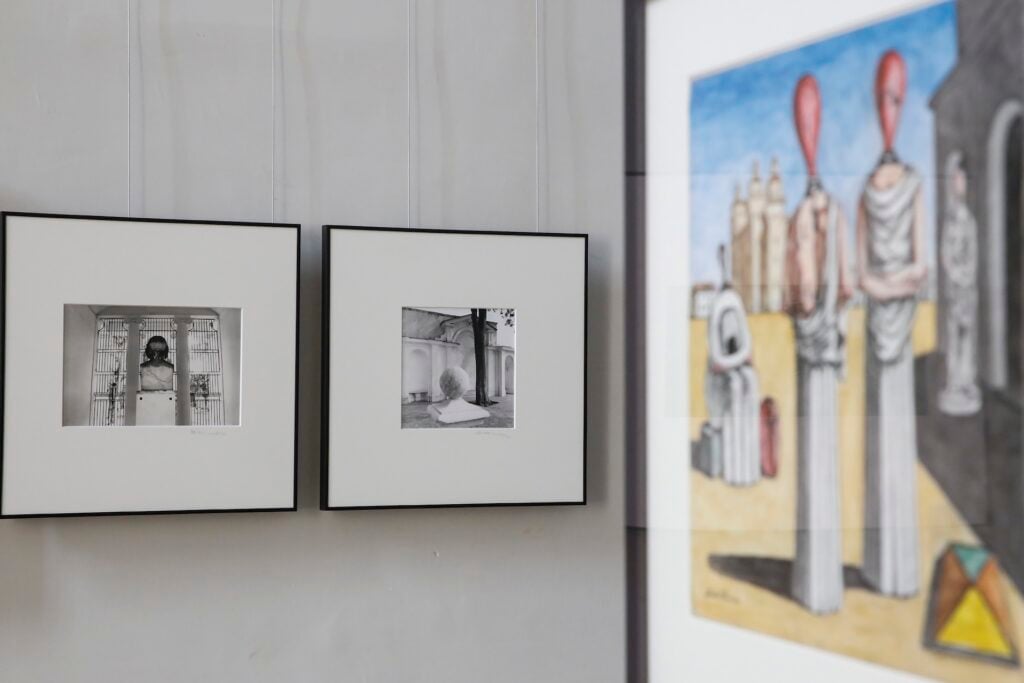 La mostra di Mimmo Jodice e Giorgio de Chirico al Castel Nuovo di ...