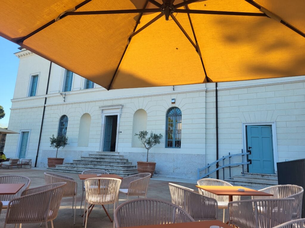 Riapre la Casina del Salvi al Celio: caffetteria e aula studio pubblica ...
