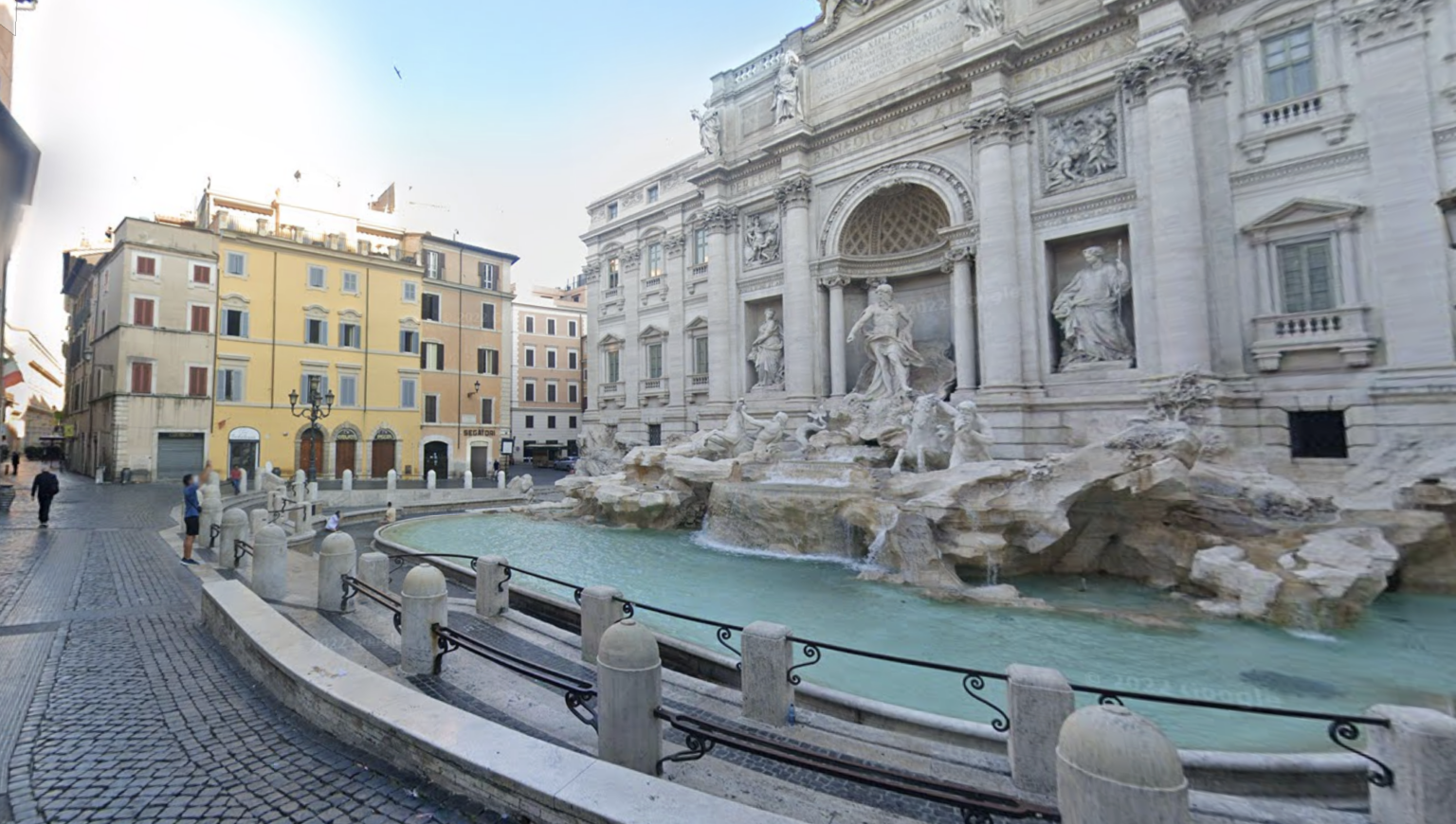 Biglietto per vedere la Fontana di Trevi a Roma? No, solo per ...