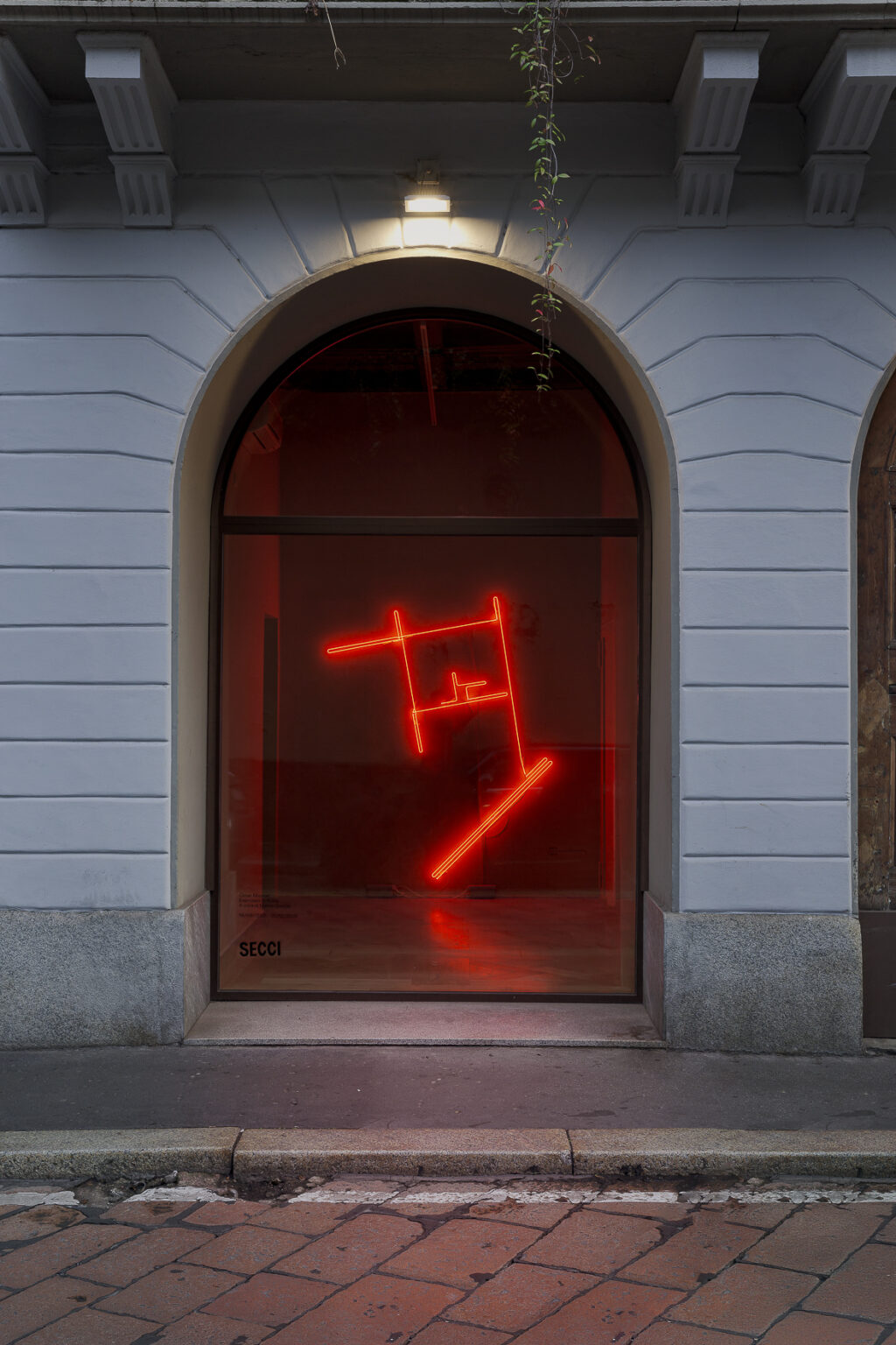La mostra di Omar Mismar alla Galleria Secci di Milano | Artribune