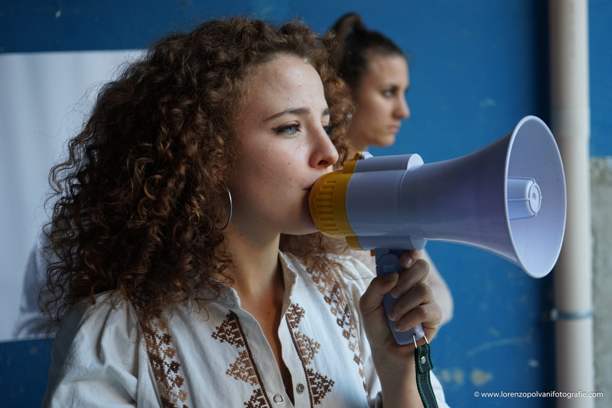 Yuval Avital - Icon-Sonic Postcards n.2 | Artribune